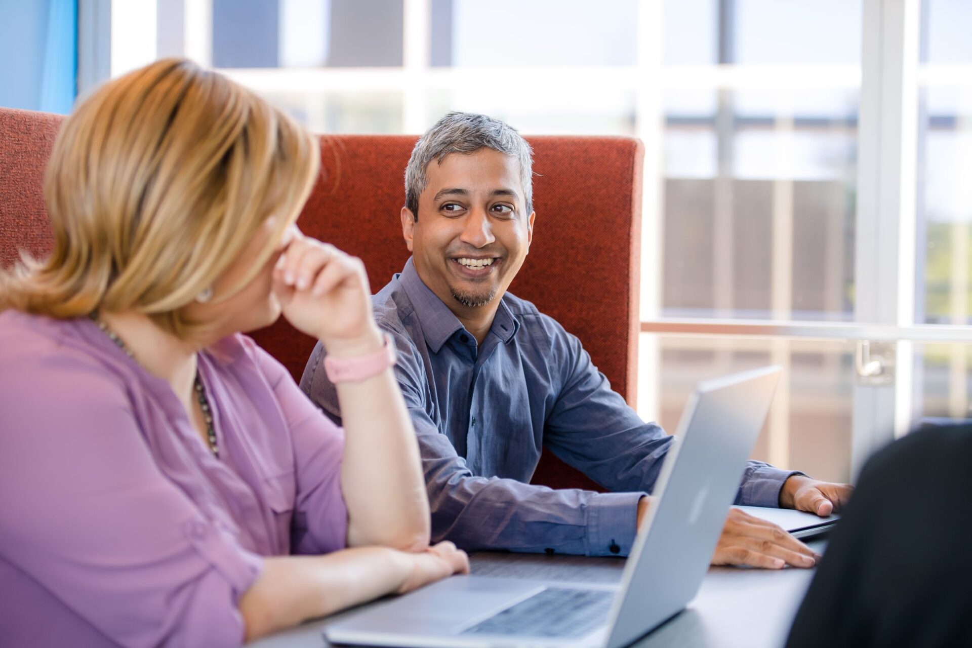 5 Employee Stories That Capture Gratitude at Work